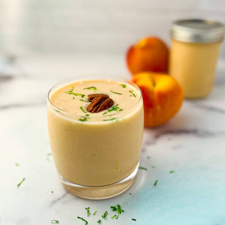 Peach Banana Smoothie [VEGAN] - Daniel's Plate