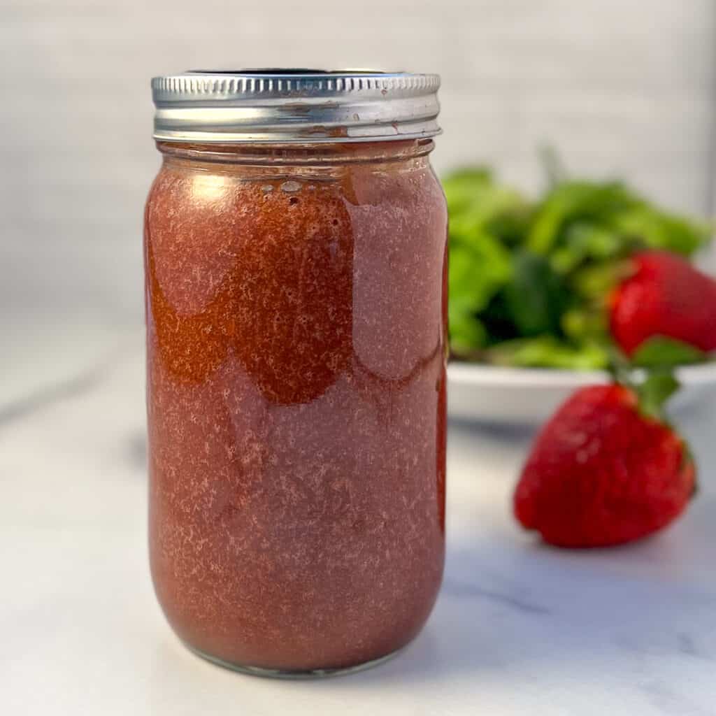 5-Minute Strawberry Balsamic Dressing [OIL-FREE] - Daniel's Plate